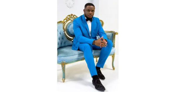 Elmer Dark Blue Notched Lapel Close Fitting Prom Men Suits