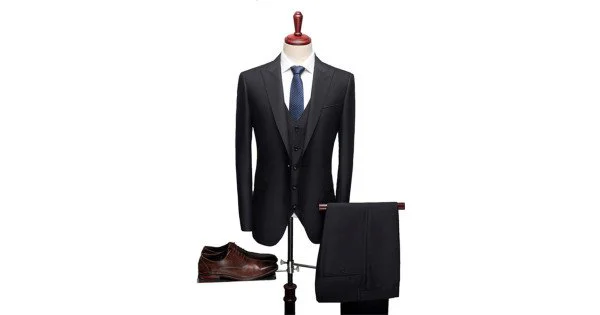 Benjamin Fashion Black Slim Fit Peaked Lapel Three Pieces Men Suits
